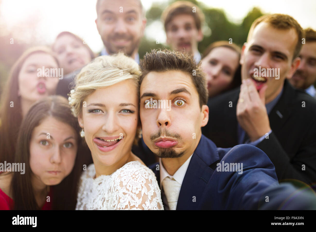 Group of firends outdoor hi-res stock photography and images - Alamy