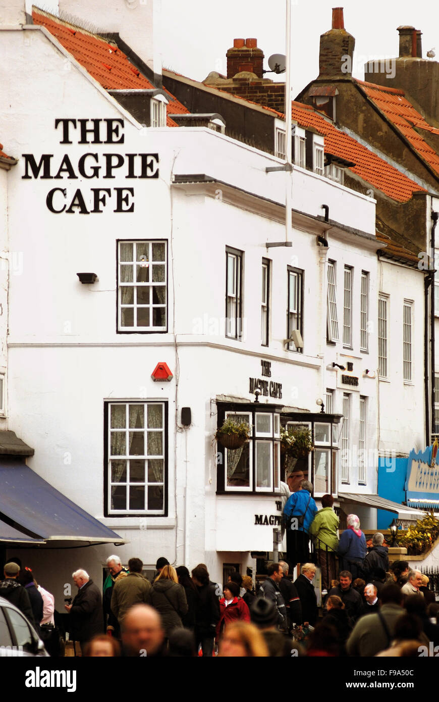 The Magpie cafe, Whitby, North Yorkshire Stock Photo - Alamy