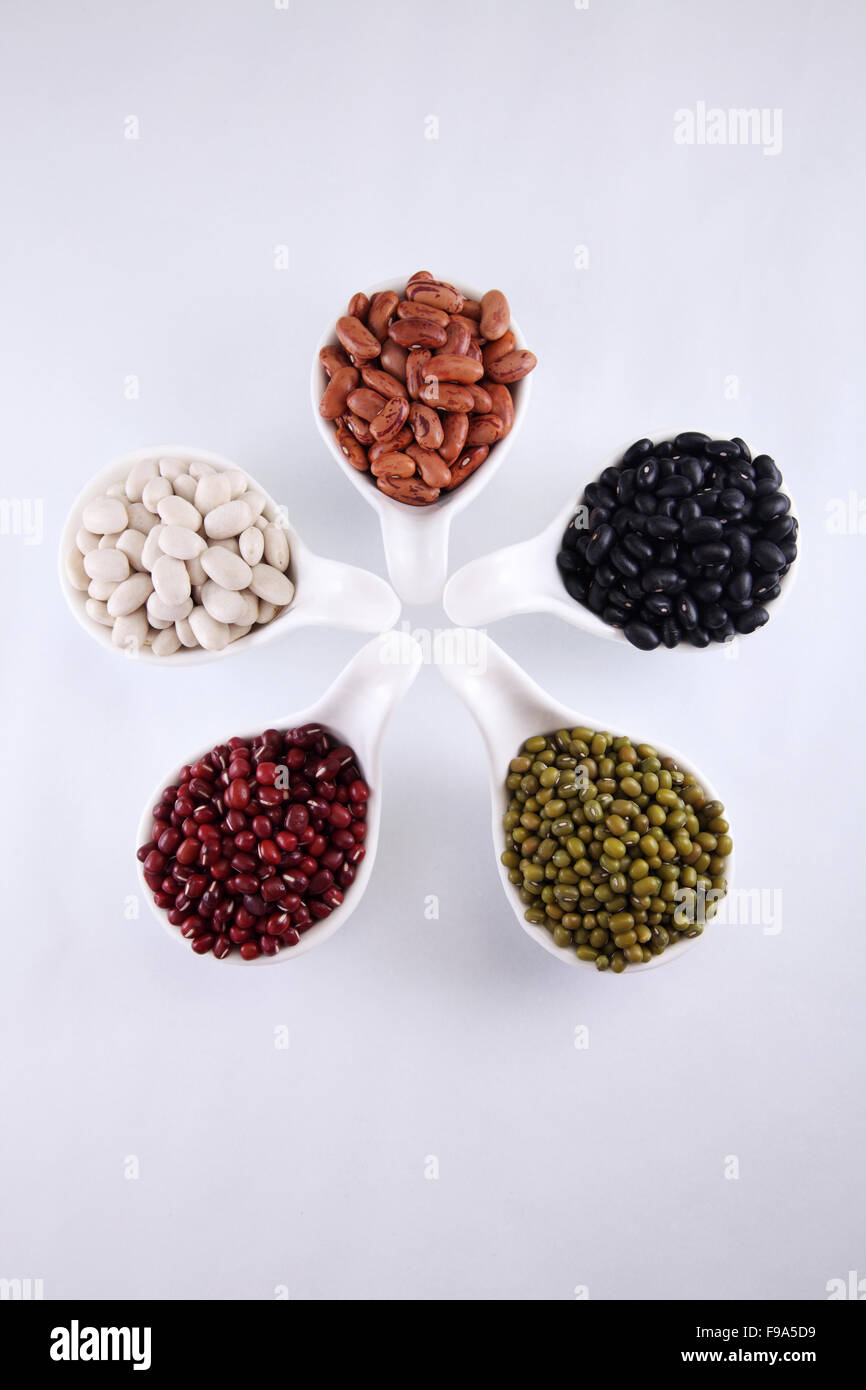 five different colour organic soup beans Stock Photo - Alamy