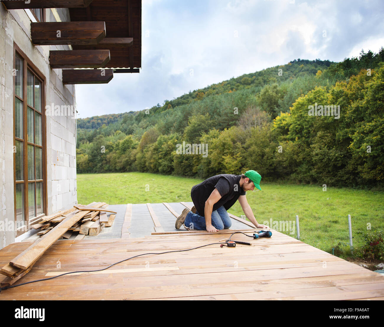 Installing patio hi-res stock photography and images - Alamy