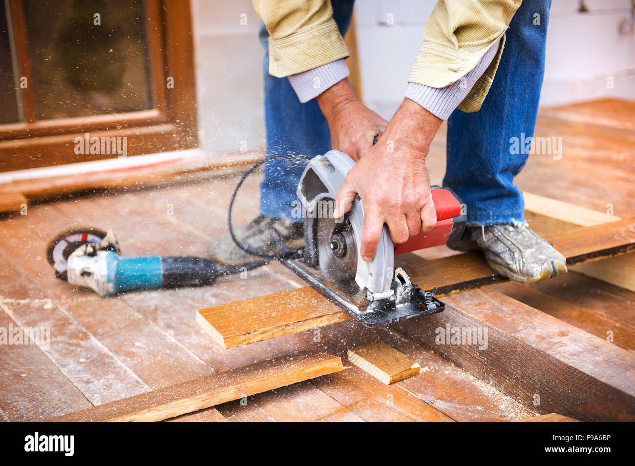 Hand grinding hi-res stock photography and images - Alamy