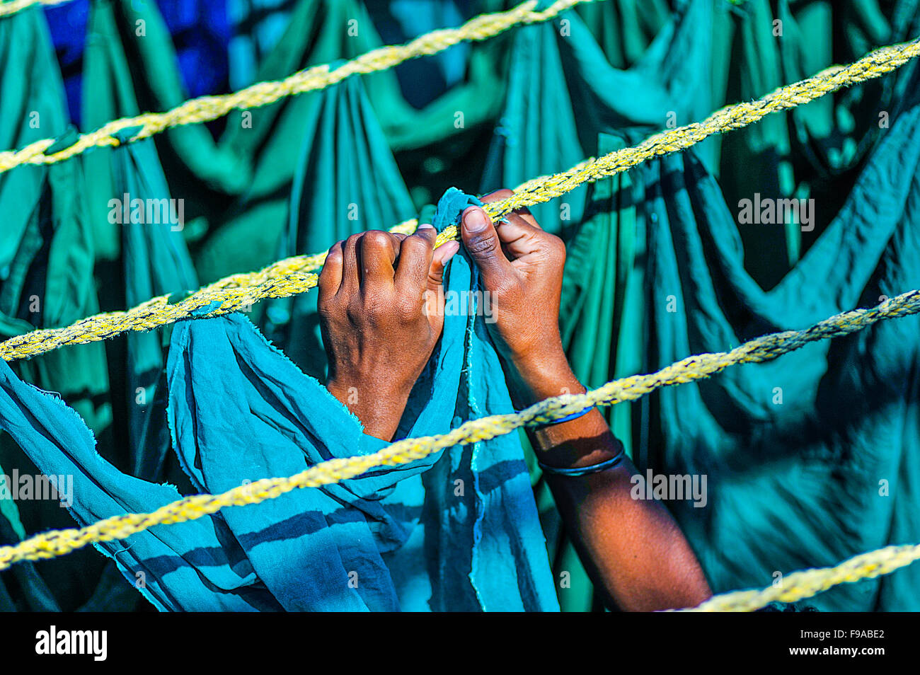 Dhobhi Ghat The city’s open air laundry near Mahalakshmi station ...