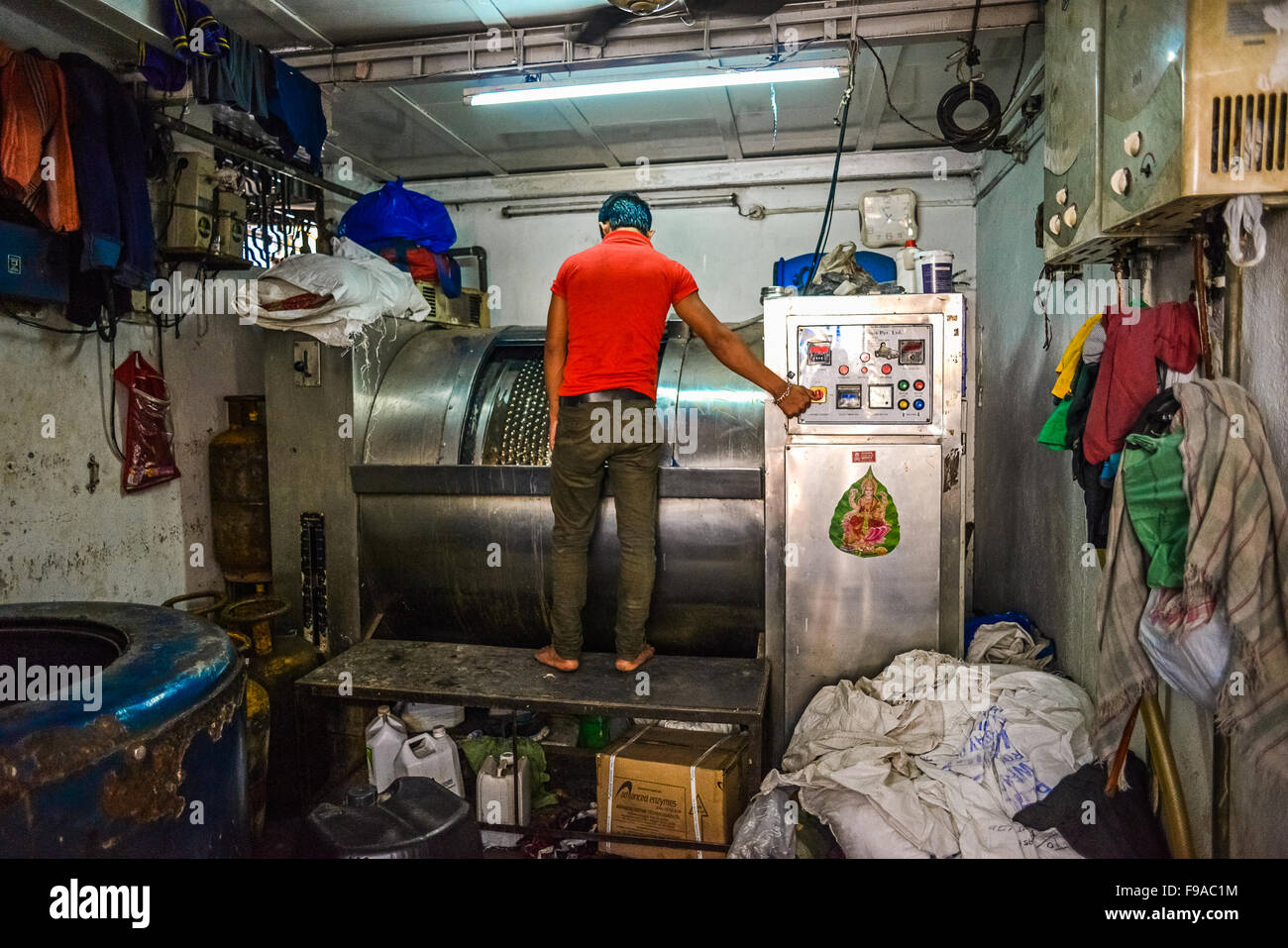 India Mumbai Bombay Dhobhi Ghat The city’s open air laundry near ...