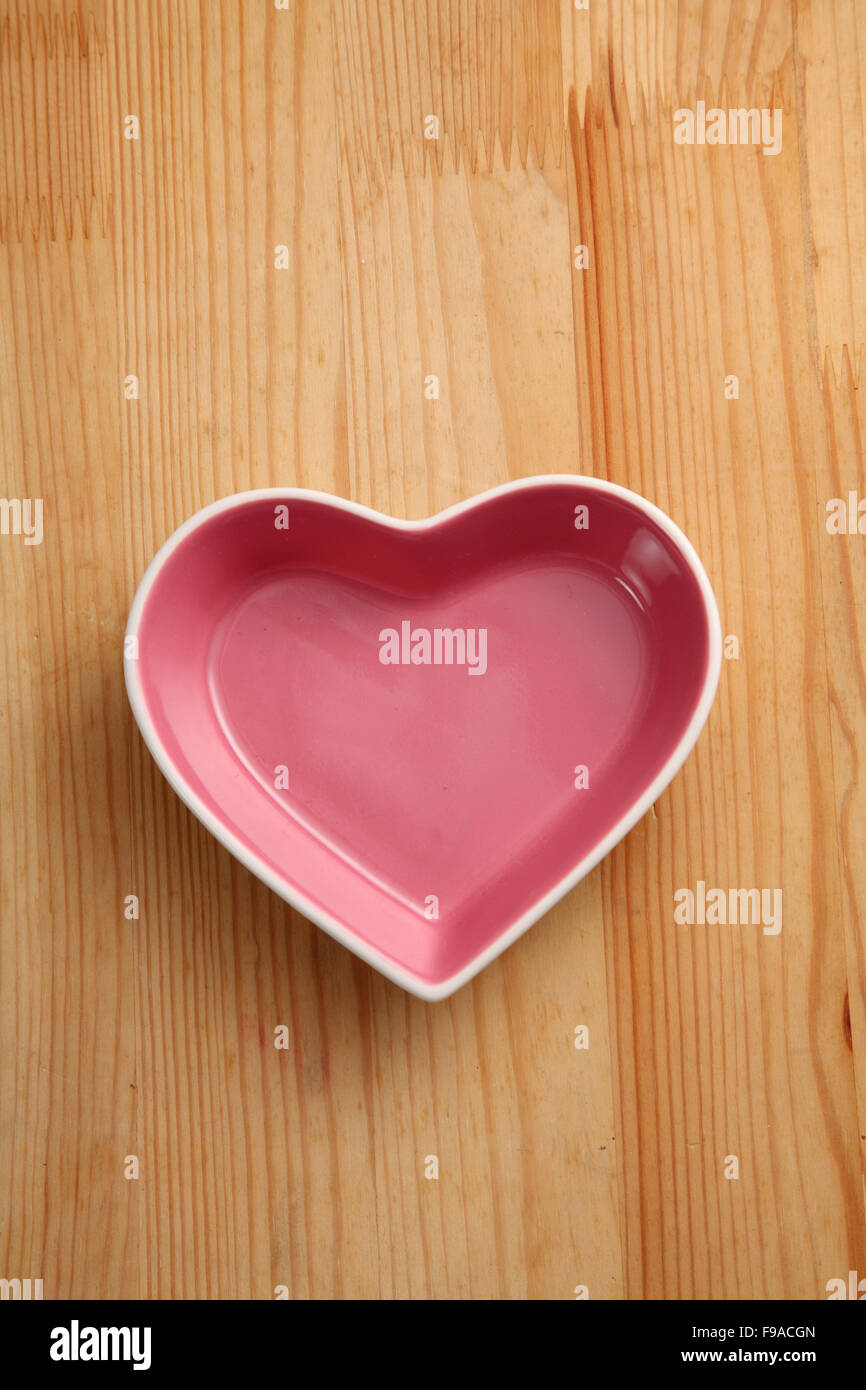 Saucer shaped bowl hi-res stock photography and images - Alamy