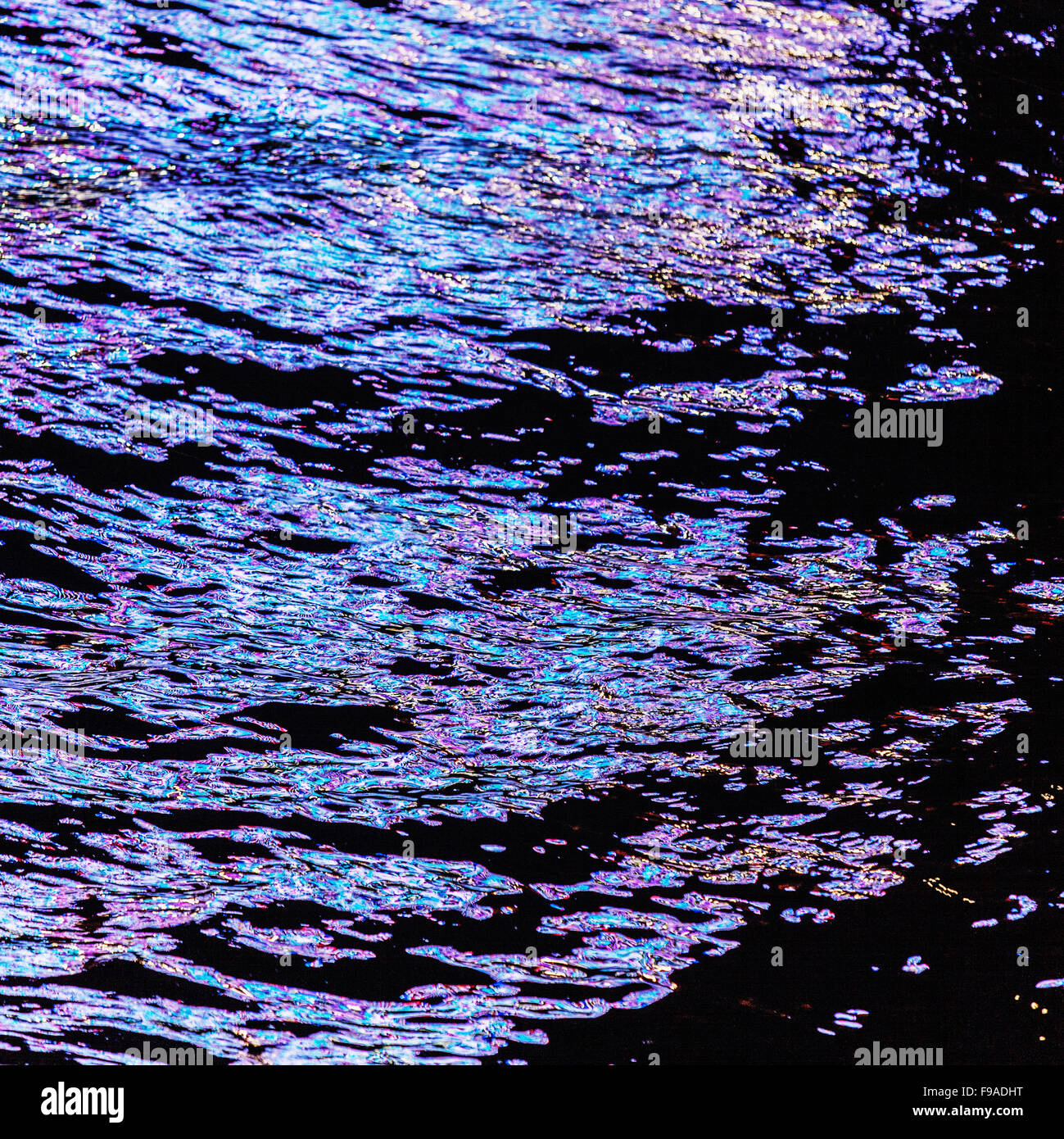 Reflected lights in water hi-res stock photography and images - Alamy