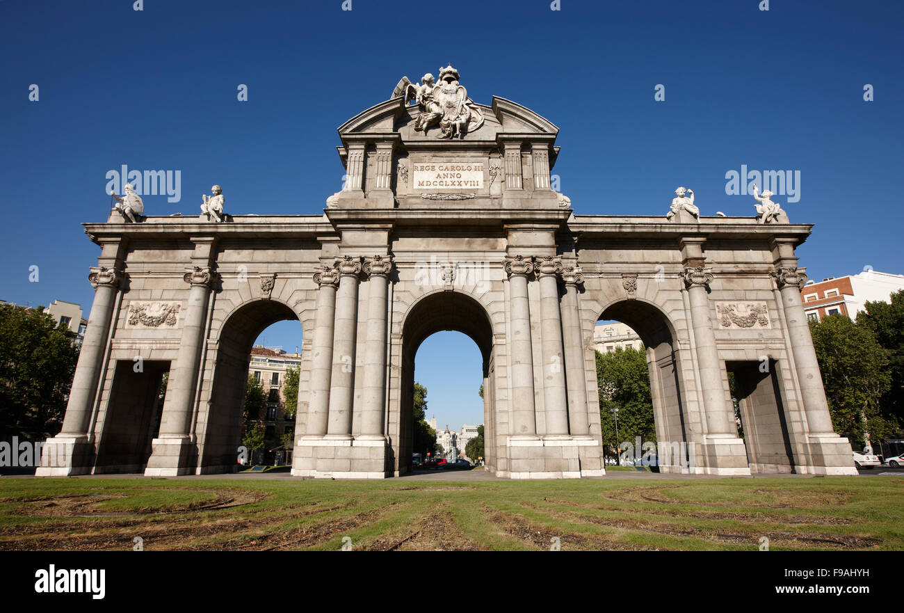 Historical monument Alcala Gate in Madrid city Stock Photo - Alamy