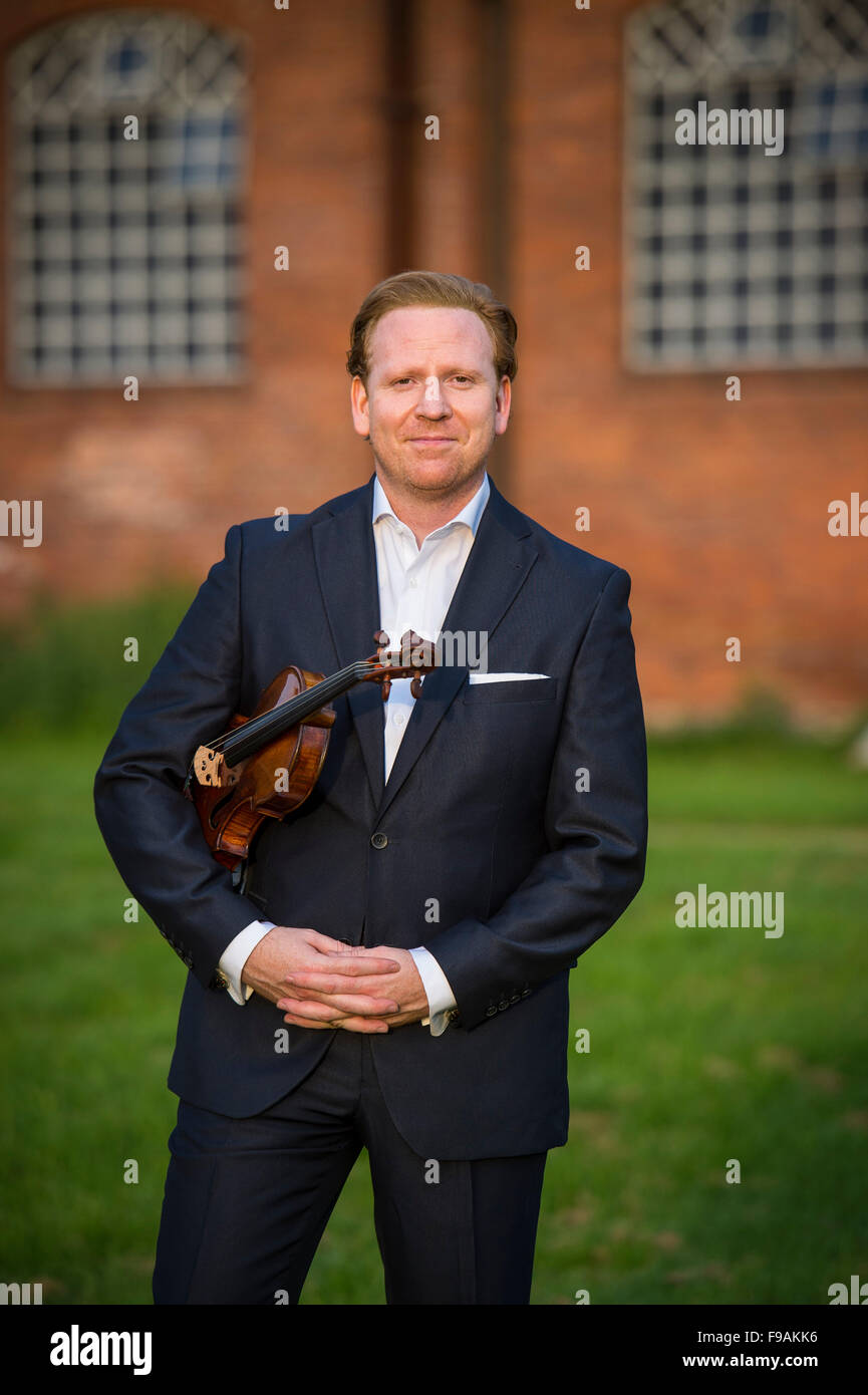 British violinist daniel hope hi-res stock photography and images - Alamy