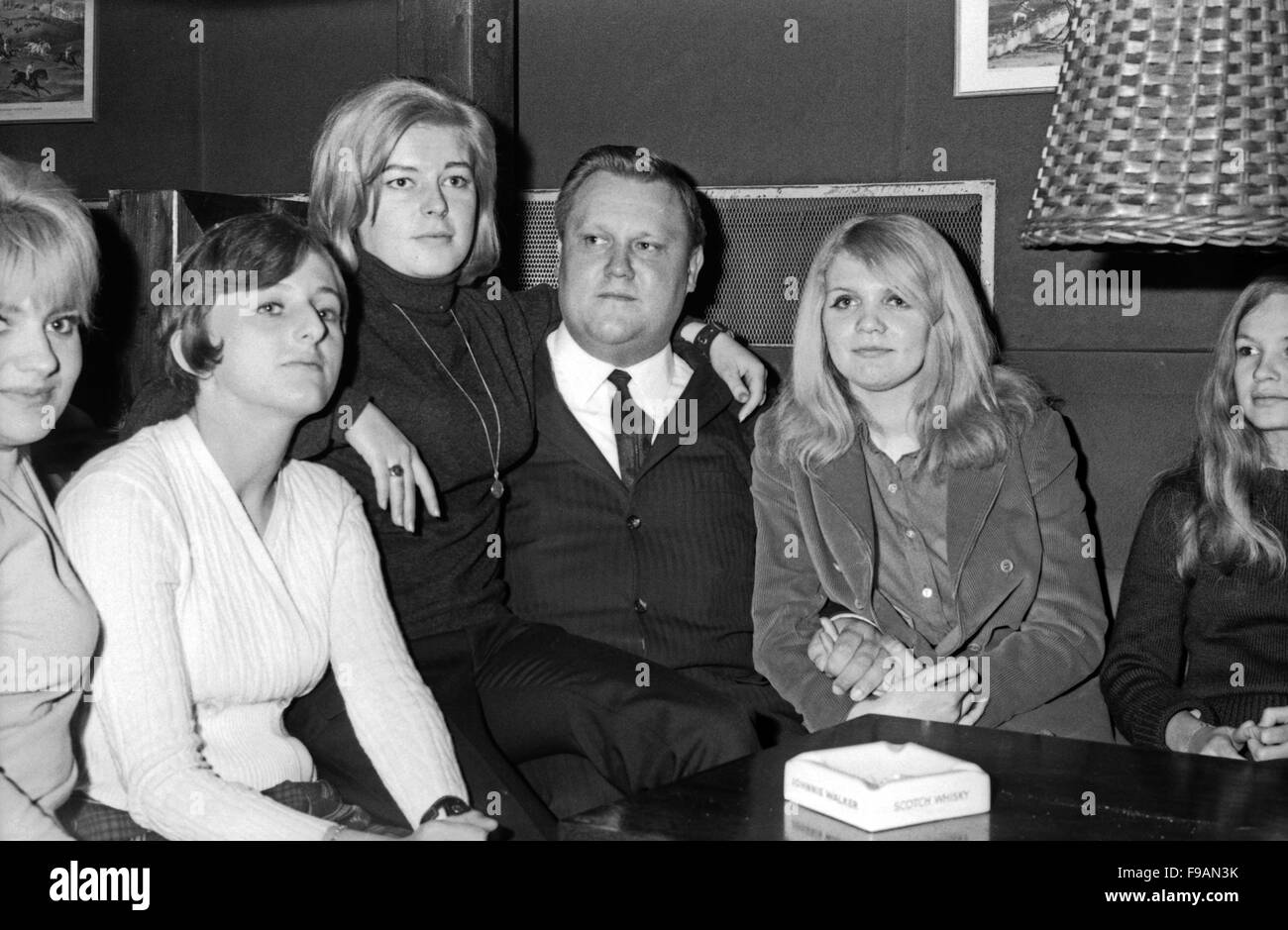 Mr heinz hi-res stock photography and images - Alamy