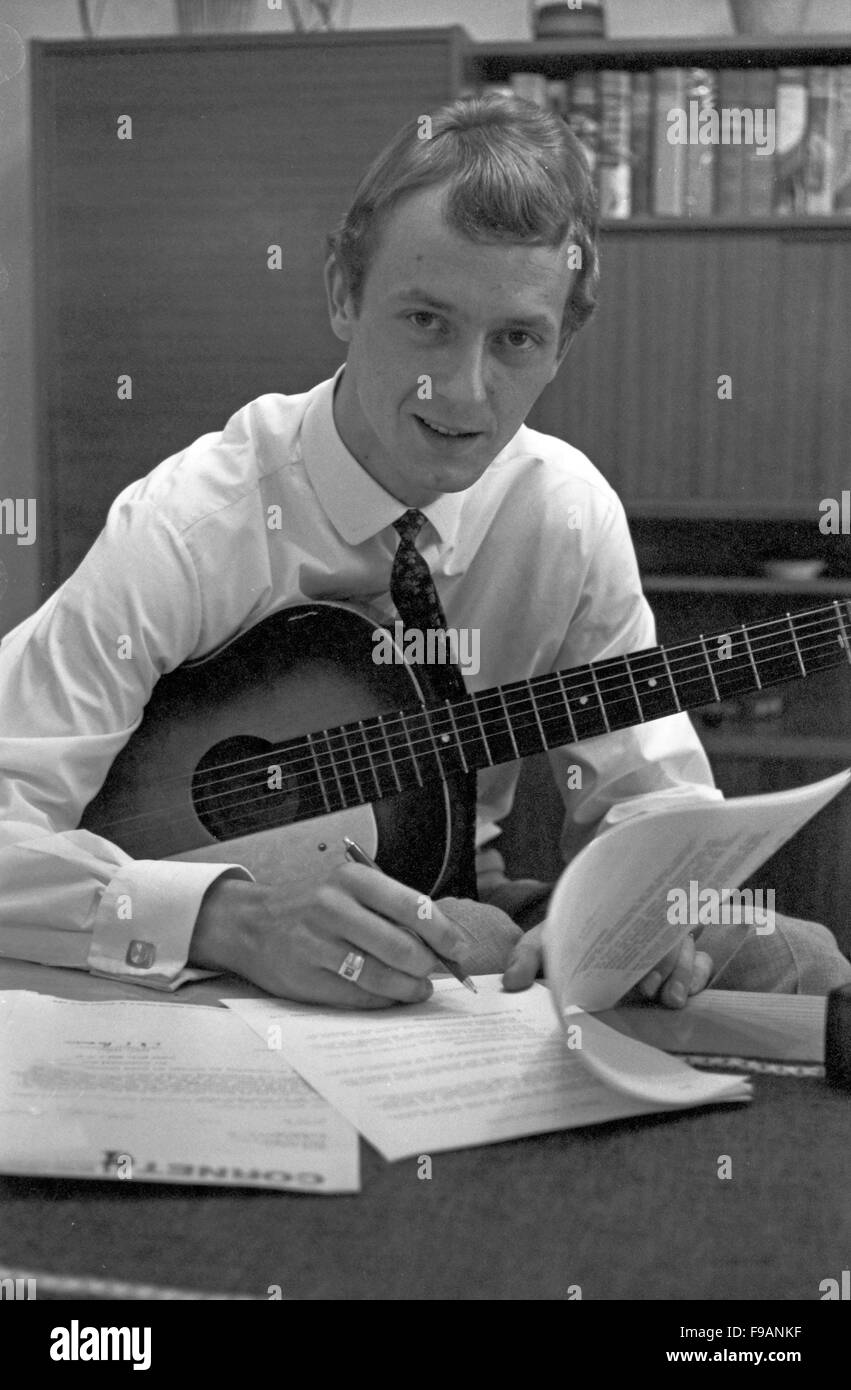 Der Sänger Jay Walker in München, Deutschland 1960er Jahre. Singer Jay ...