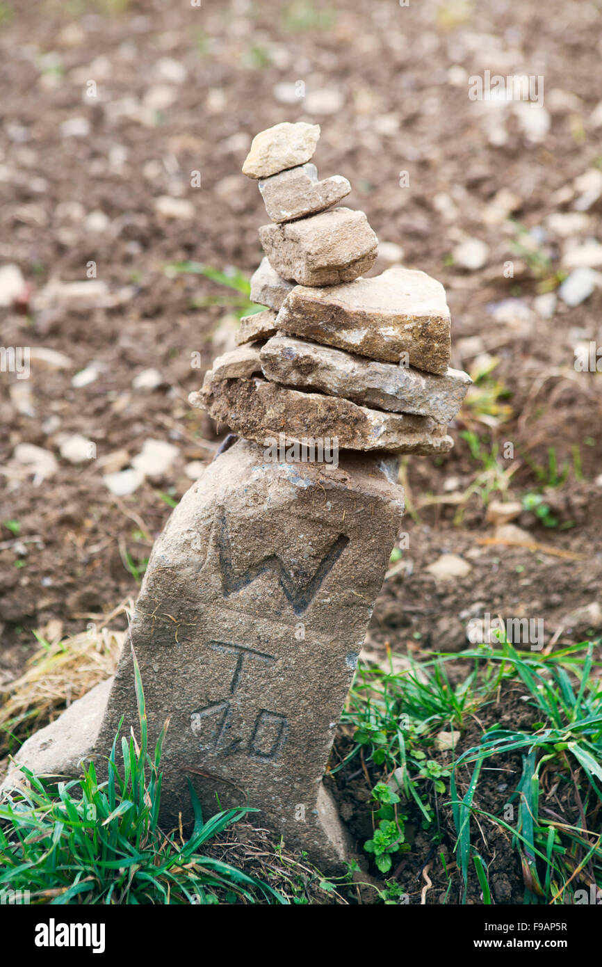 Land boundary stone hi-res stock photography and images - Alamy