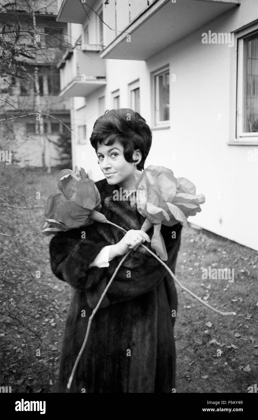 Deutsche Schauspielerin Dagmar Hank, Deutschland 1960er Jahre. German ...