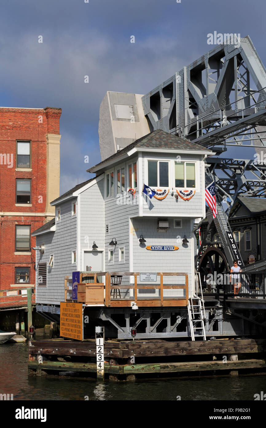 Mystic River Bascule Bridge, Mystic, Connecticut, USA Stock Photo - Alamy