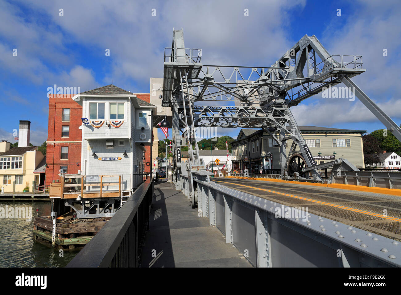 Mystic River Bascule Bridge, Mystic, Connecticut, USA Stock Photo - Alamy