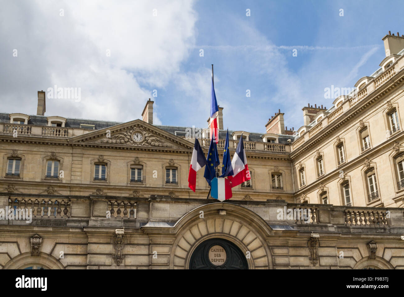 Historic building in Paris France Stock Photo - Alamy
