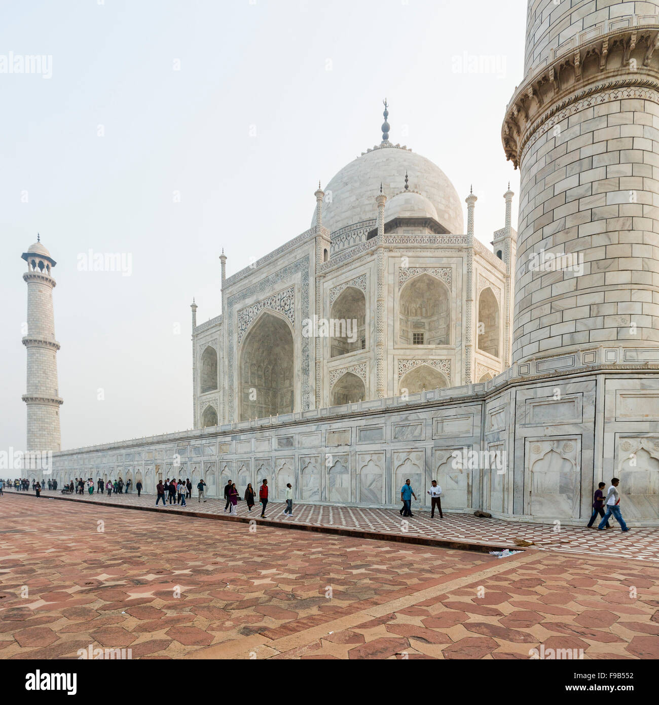 The iconic Taj Mahal in Agra, Uttar Pradesh, India Stock Photo - Alamy