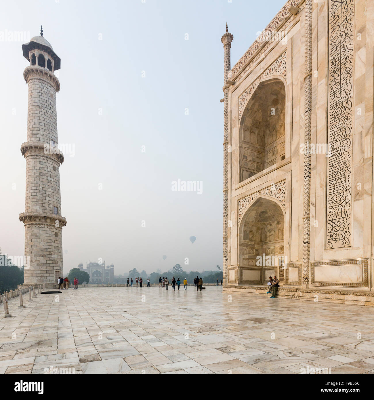 The iconic Taj Mahal in Agra, Uttar Pradesh, India Stock Photo - Alamy