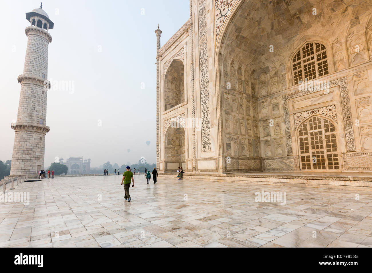 The iconic Taj Mahal in Agra, Uttar Pradesh, India Stock Photo - Alamy