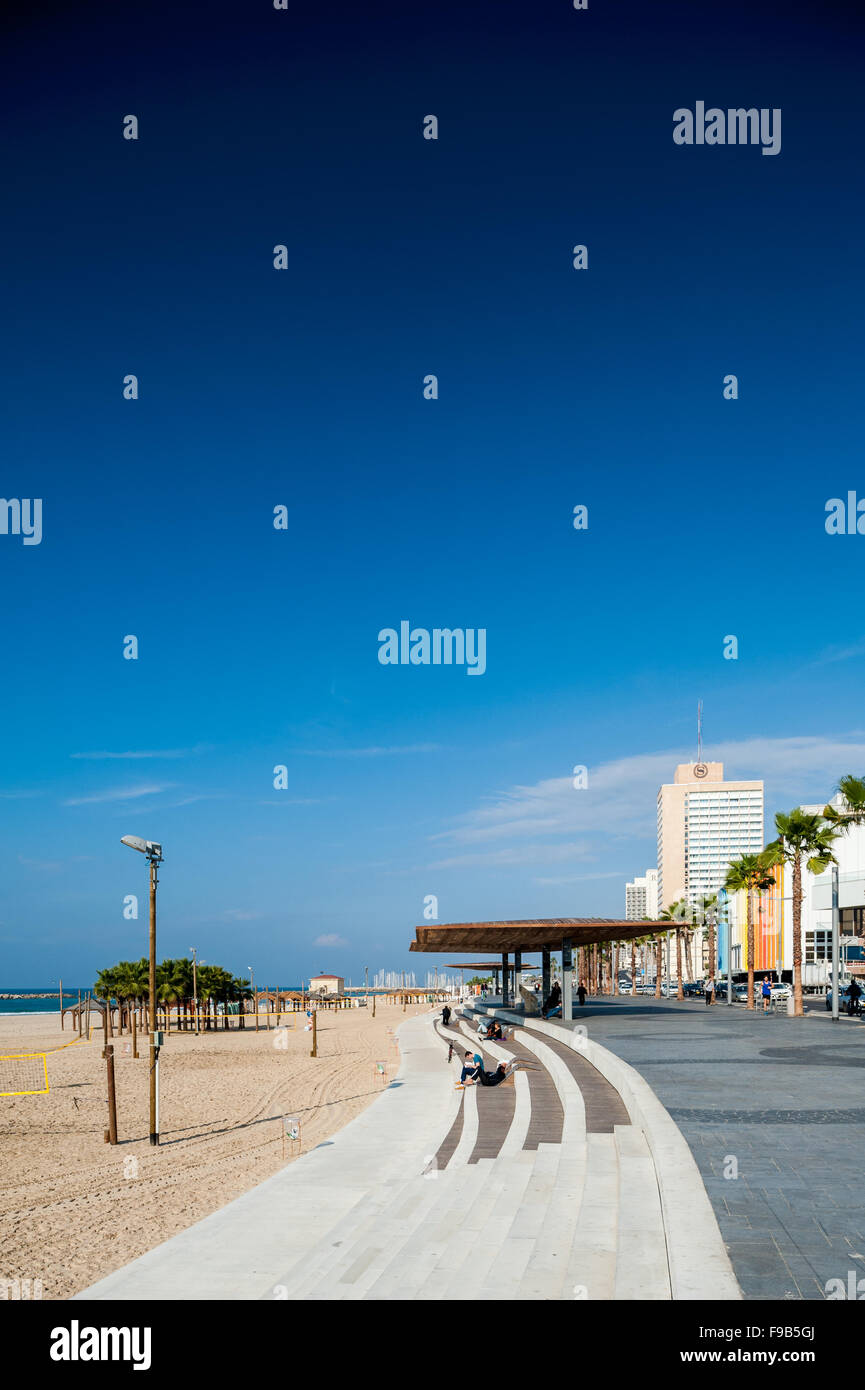 Israel, Tel Aviv, new tayelet - promenade Stock Photo - Alamy