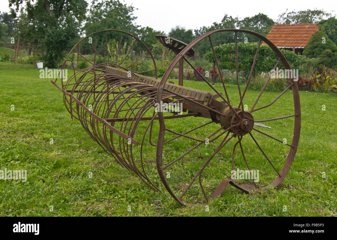 Seeding machine hi-res stock photography and images - Alamy