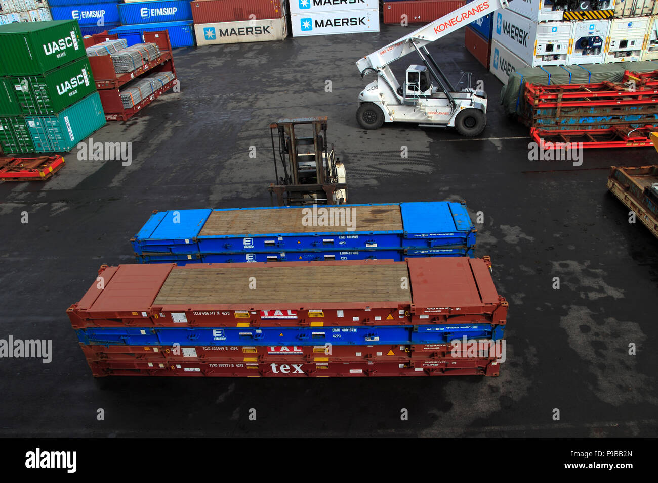 Shipping containers Port of Tórshavn Faroe Islands Stock Photo - Alamy
