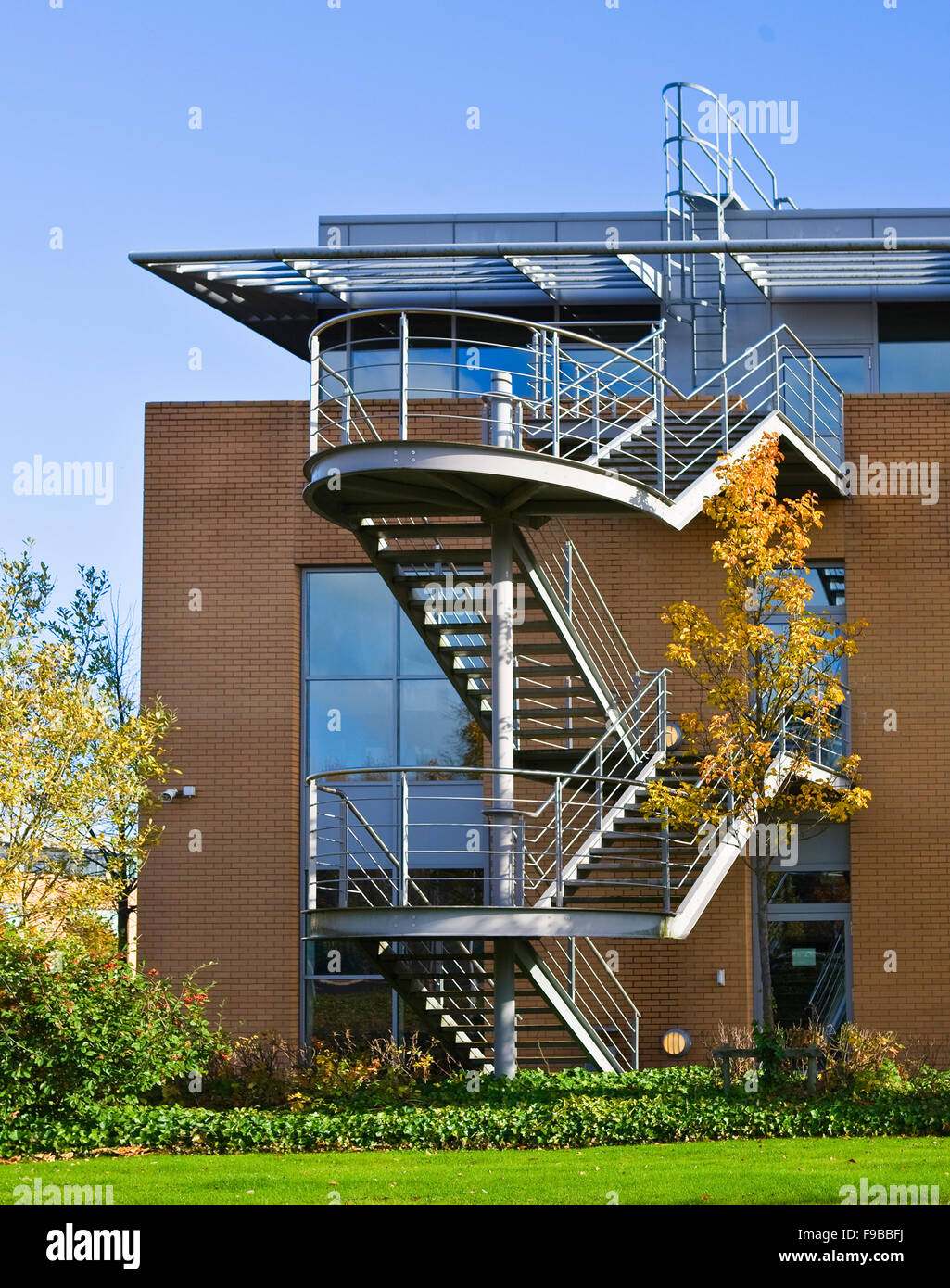 Modern building stairs hi-res stock photography and images - Alamy