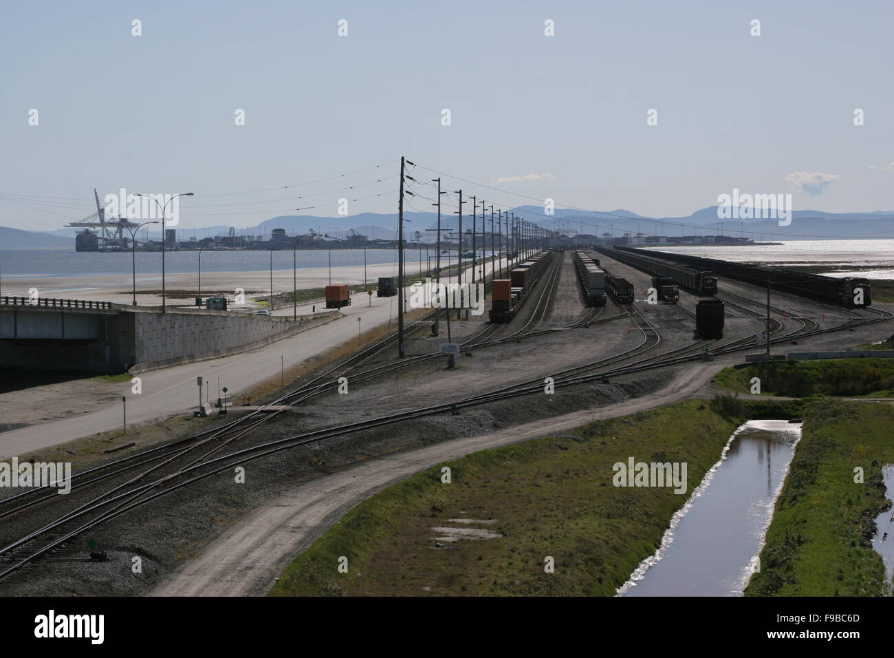 Cargo rail hi-res stock photography and images - Alamy