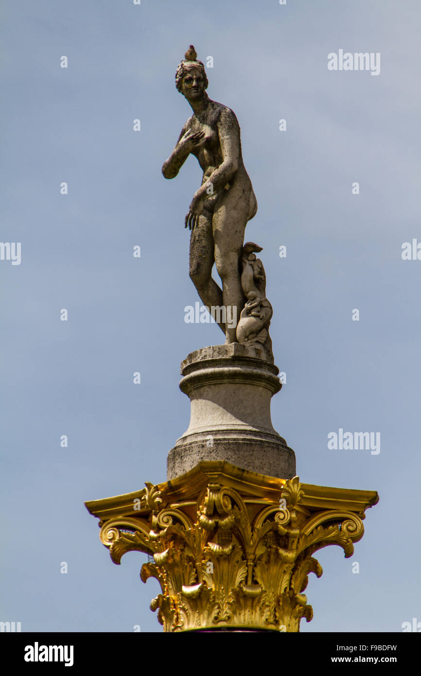Statue At Schloss Sans Souci Stock Photo - Alamy