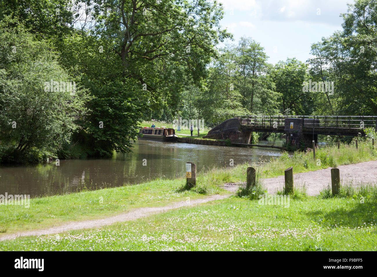 The Caldon Canal near the junction with the River Churnet at Consall in ...