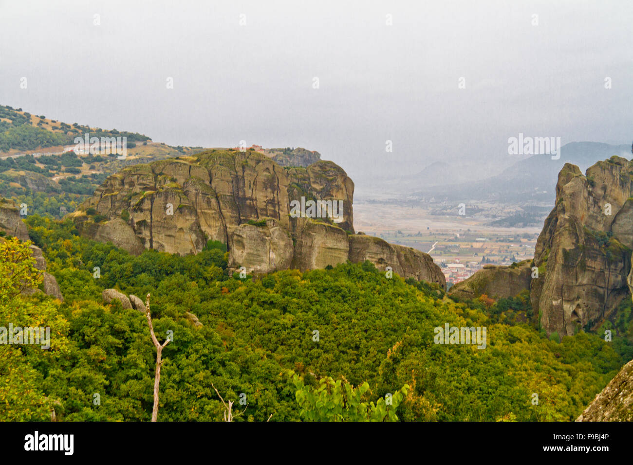 Meteora cliffs and monasteries Stock Photo - Alamy