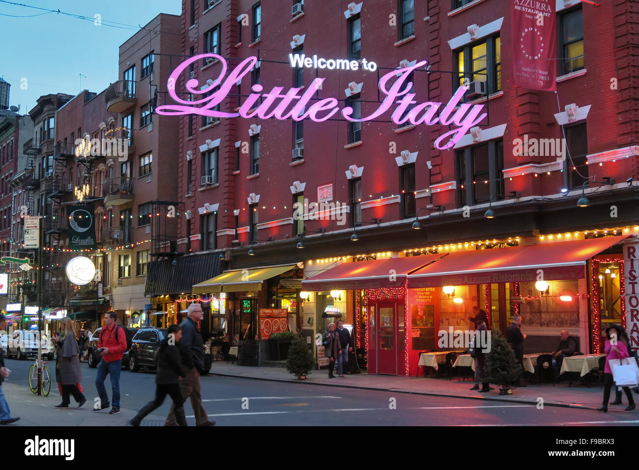 Mulberry street sign in hi-res stock photography and images - Alamy