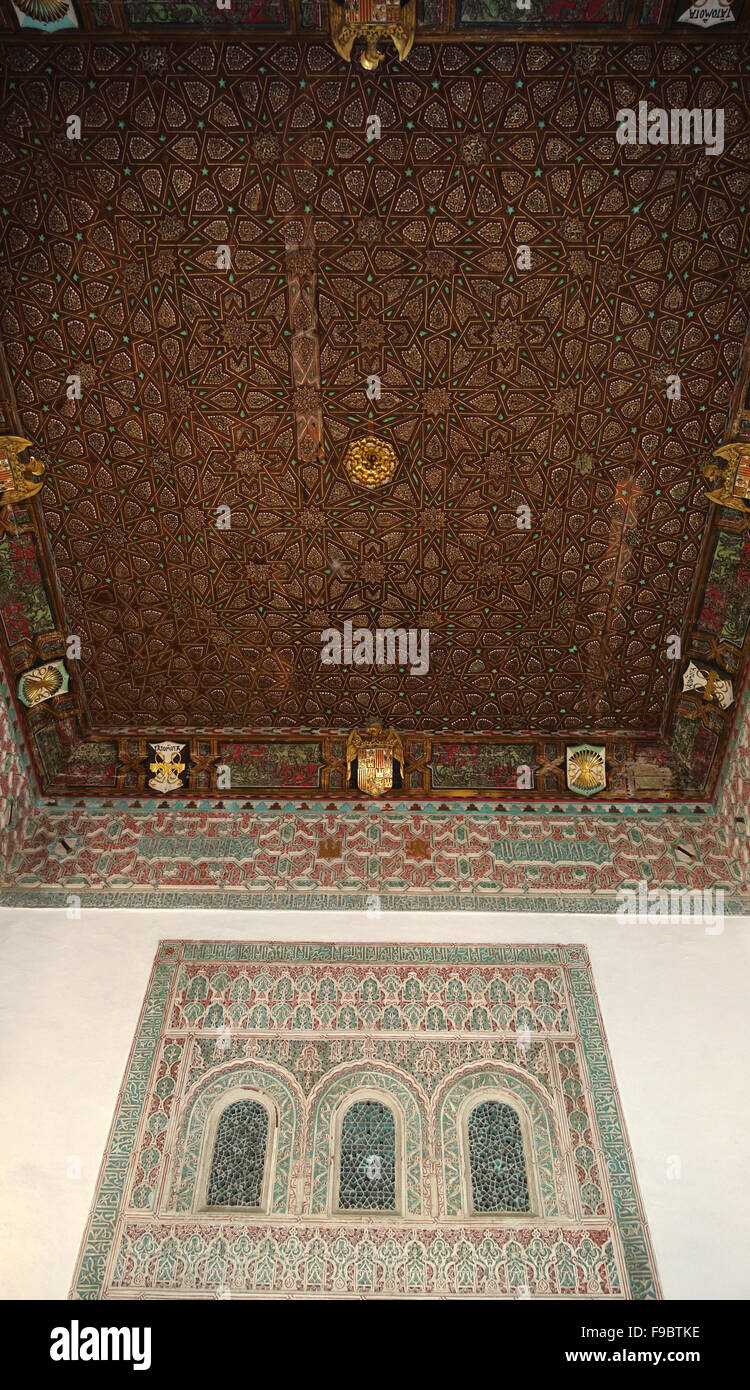 Ceiling detail real alcazar seville hi-res stock photography and images ...