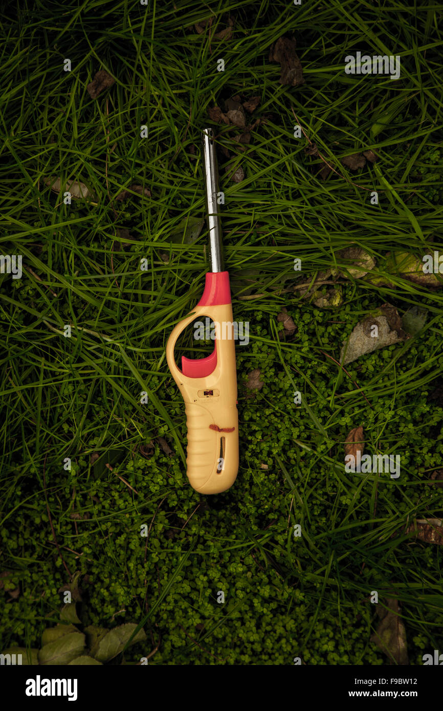 Dont play with fire hi-res stock photography and images - Alamy