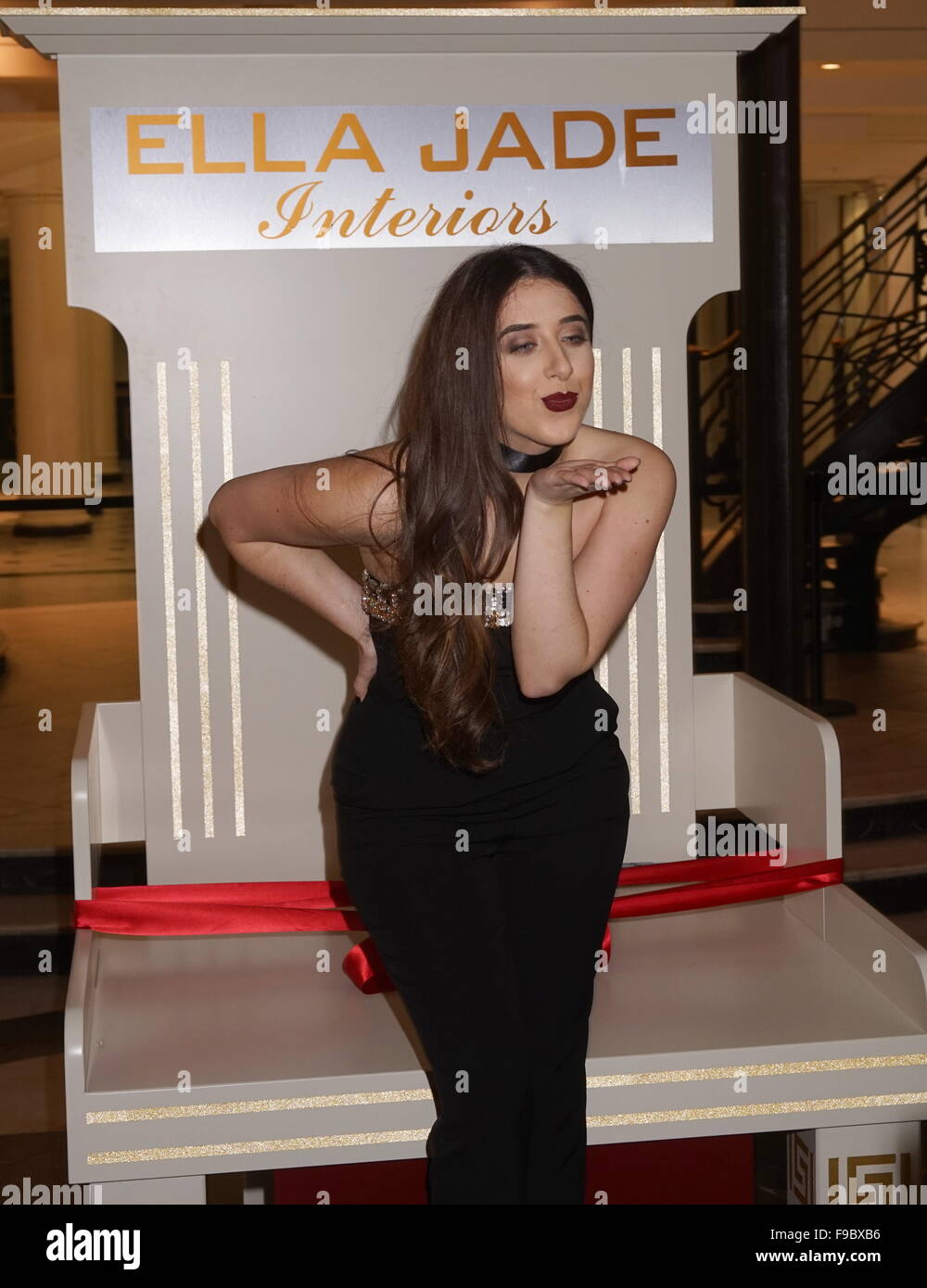 London, UK. 15th December, 2015. Ella Jade Bitton is an Interior Designer a Christmas "Jade ...