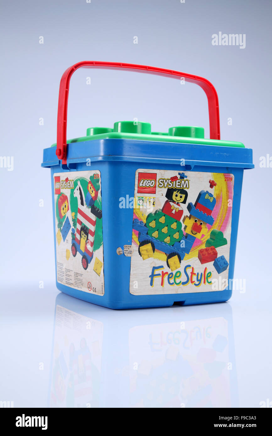 The old plastic white bucket hi-res stock photography and images - Alamy