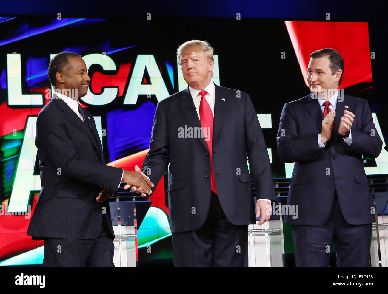 Republican candidate 2015 hands hi-res stock photography and images - Alamy