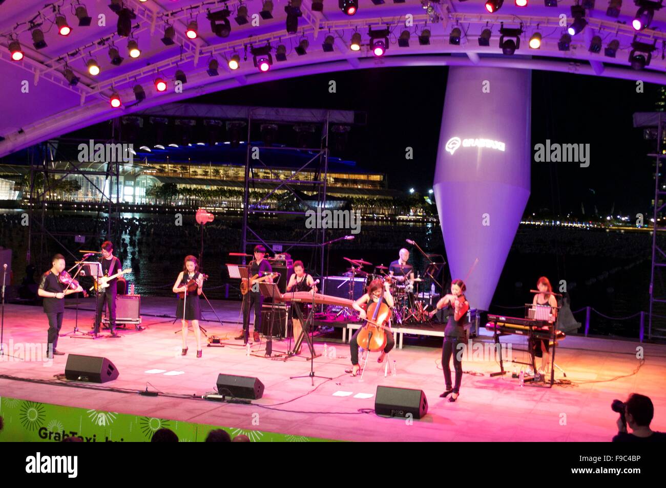 Night view of marina way sand: the most expensive property in the world ...