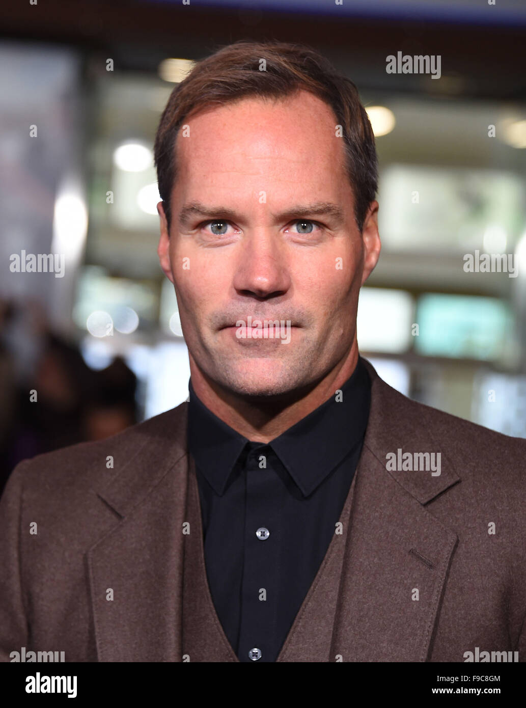 Hollywood, California, USA. 15th Dec, 2015. BoJesse Christopher arrives ...