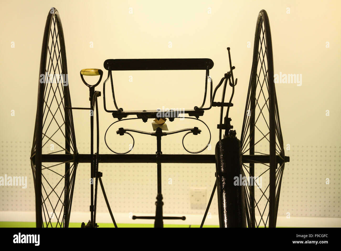 Color image with a detail of an old, vintage bicycle Stock Photo - Alamy