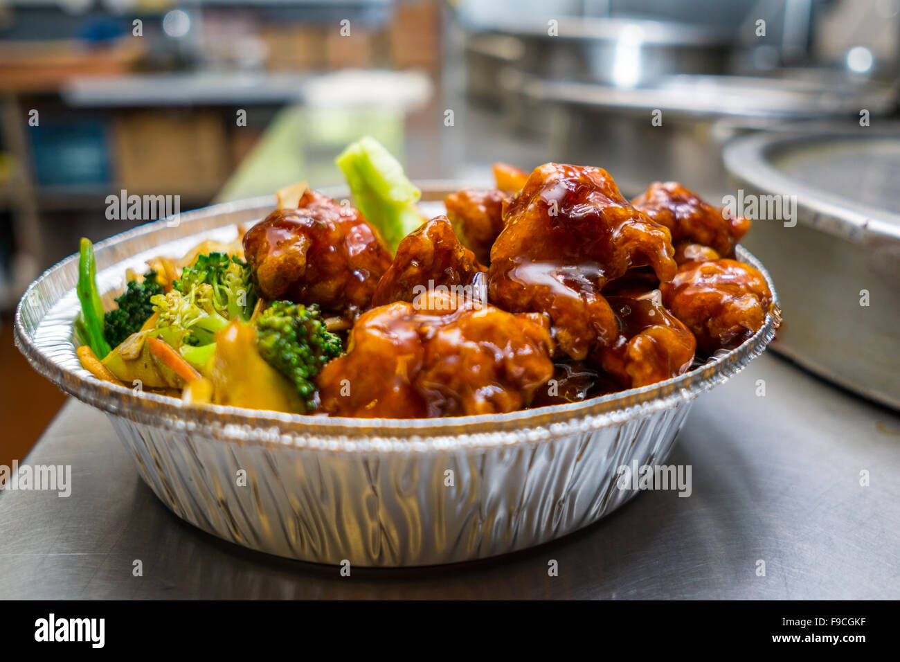 Caja De Pollos Del General Tsos Desde Hoy Puedes Armar Tu Bowl Como