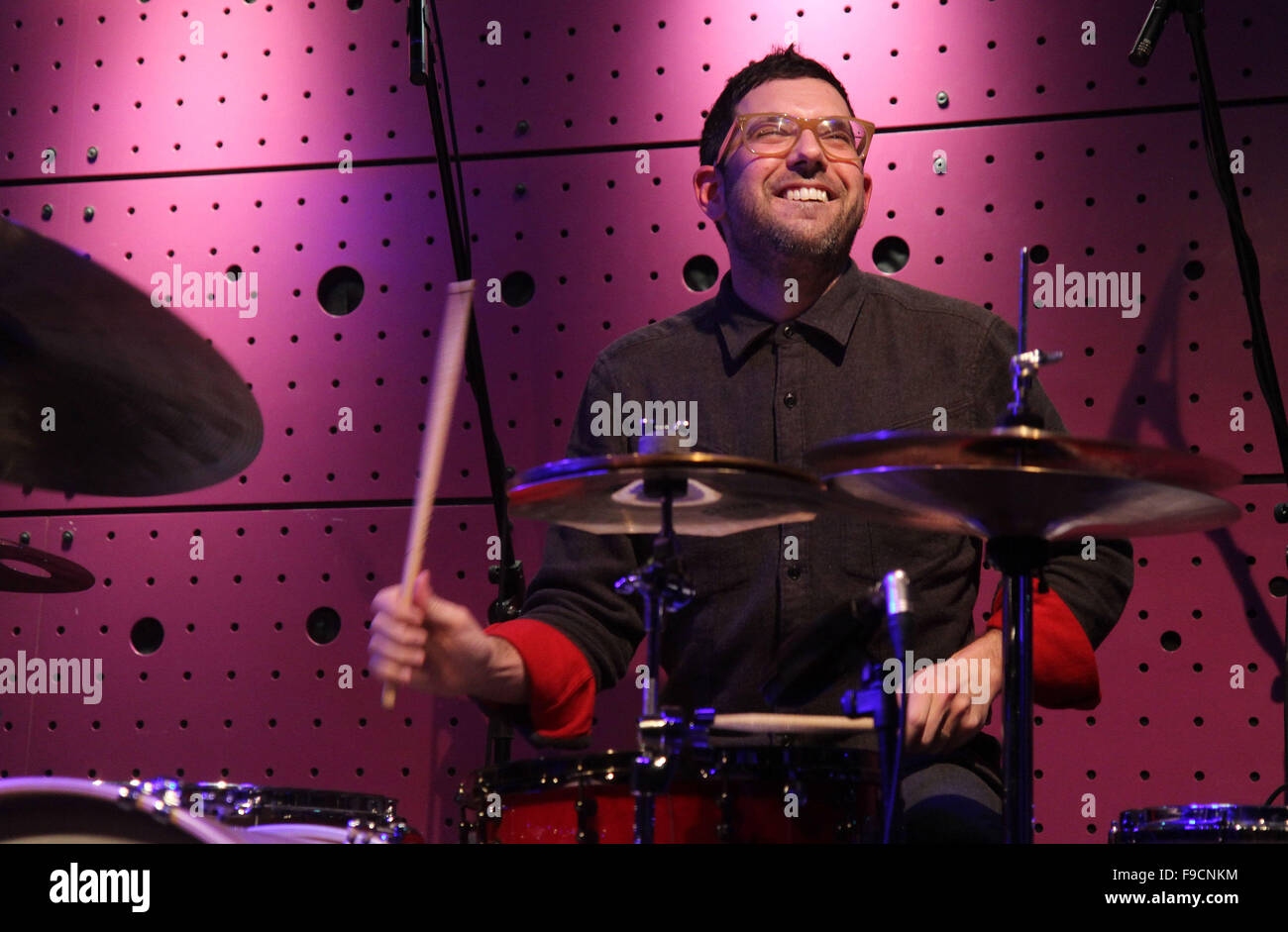 Mark guiliana hi-res stock photography and images - Alamy