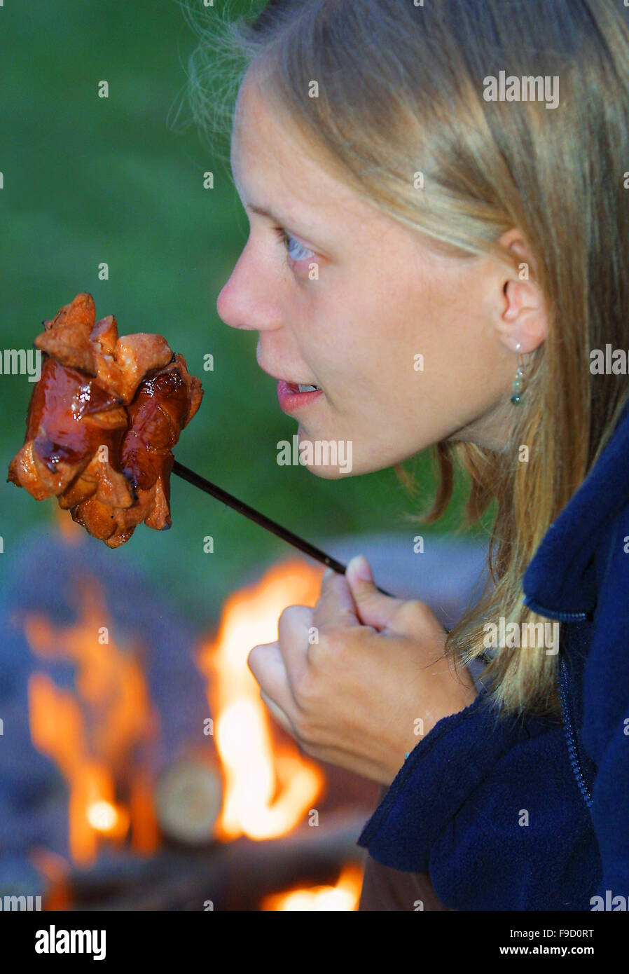 Sniffing faces hi-res stock photography and images - Alamy