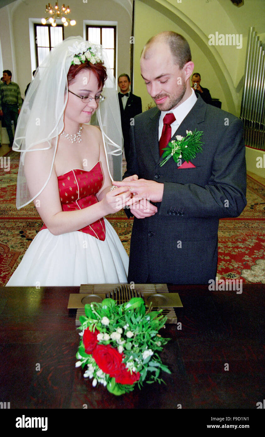 Women, wives, rings hi-res stock photography and images - Alamy