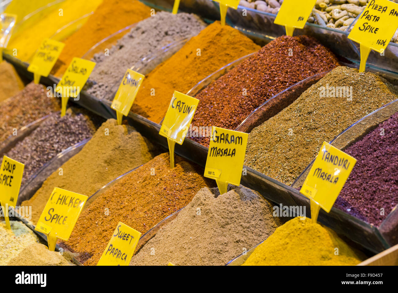 Turkey, Istanbul, Spice Bazaar, turkish spices for sale Stock Photo - Alamy