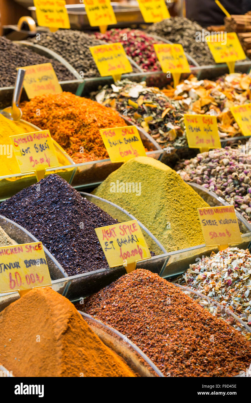 Turkey, Istanbul, Spice Bazaar, turkish spices for sale Stock Photo - Alamy