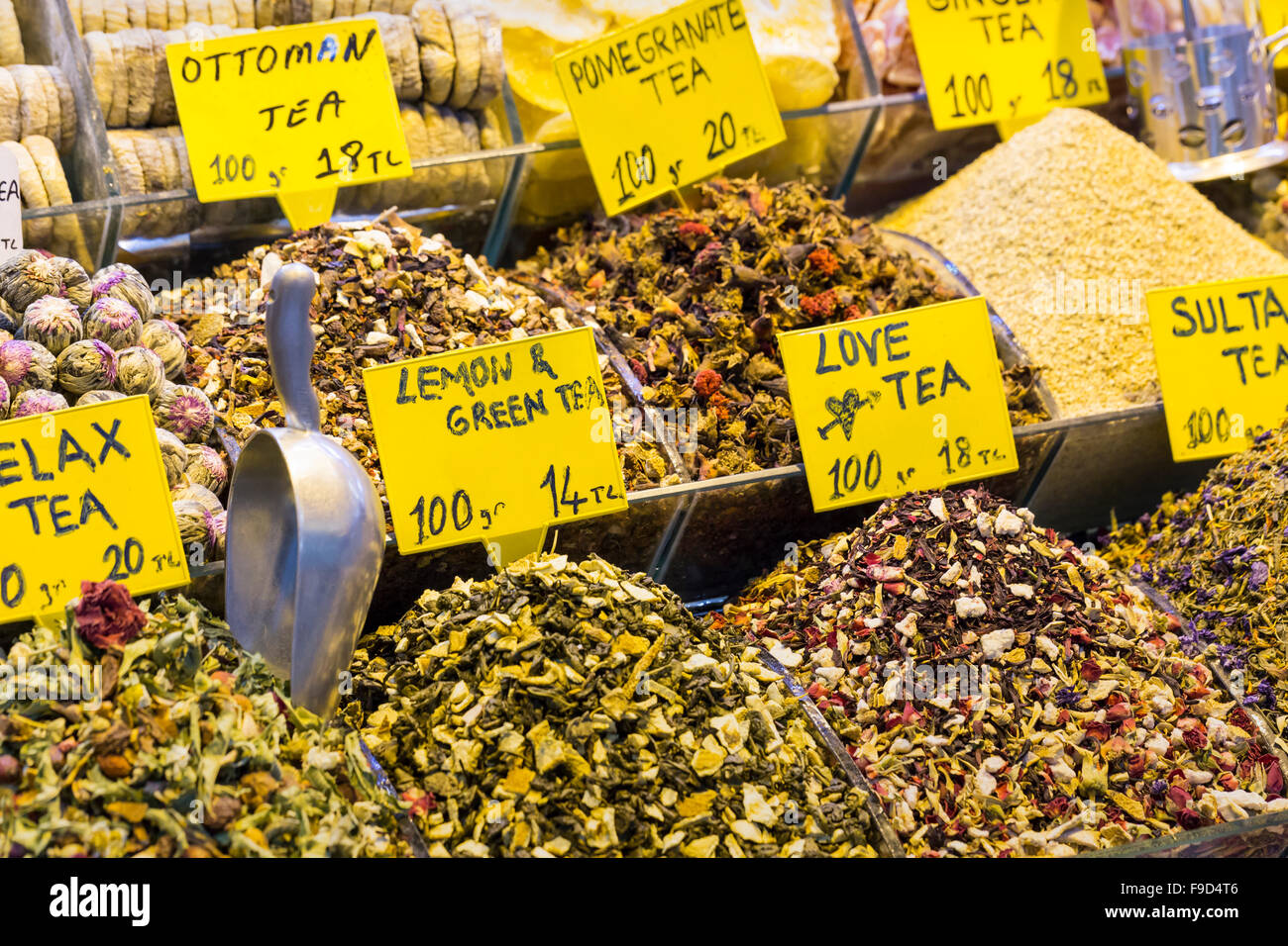 Tea shop in Grand Bazaar, Istanbul, Turkey Stock Photo - Alamy