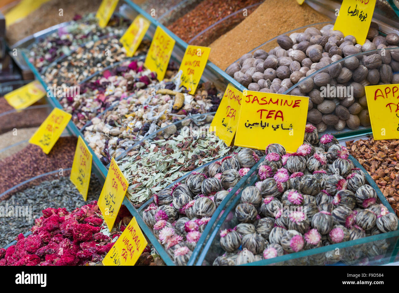 Tea shop in Grand Bazaar, Istanbul, Turkey Stock Photo - Alamy