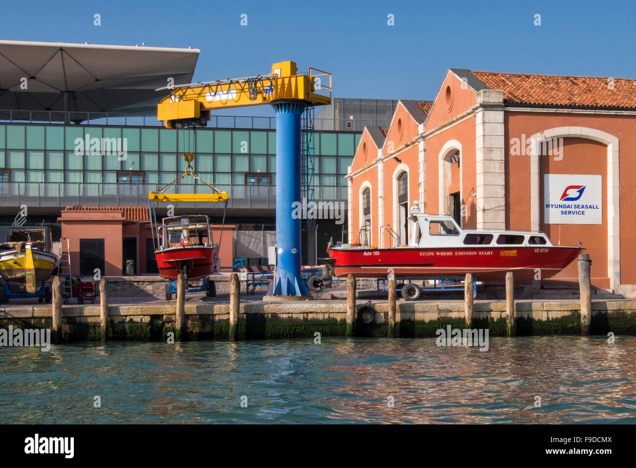 Venice, Port of Venice boat repair service Stock Photo - Alamy