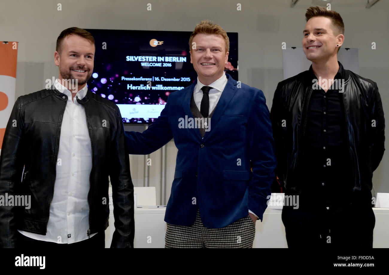 Berlin, Germany. 16th Dec, 2015. Singers Lee Baxter (L-R), Bastiaan ...