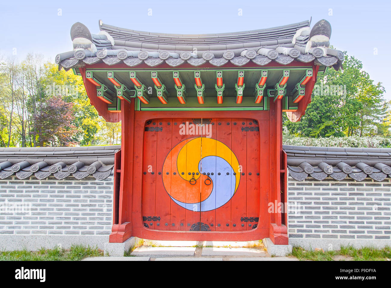 The large closed gate with a Japanese pattern Stock Photo - Alamy