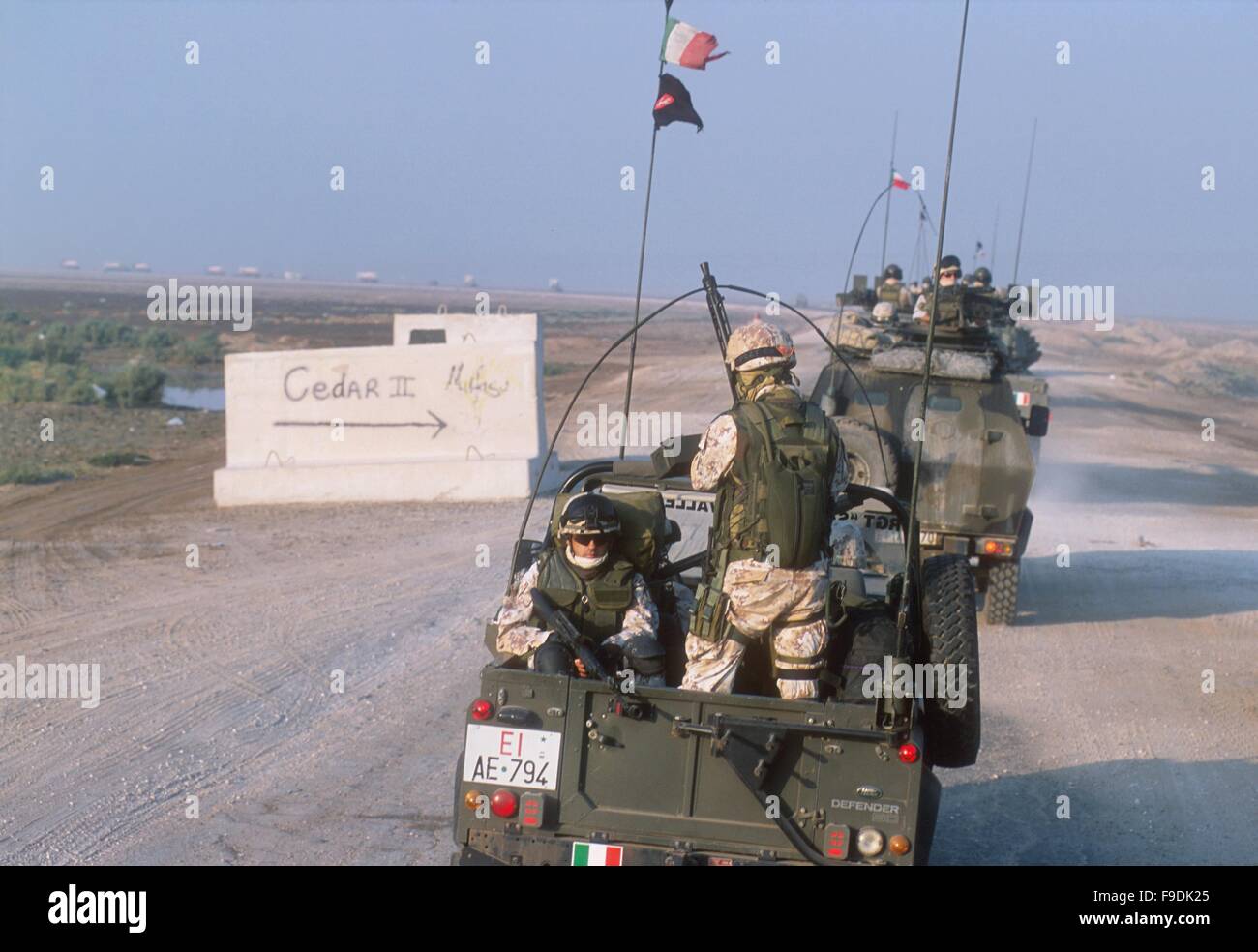 Italian military intervention in Iraq (10/2004), soldiers of the ...